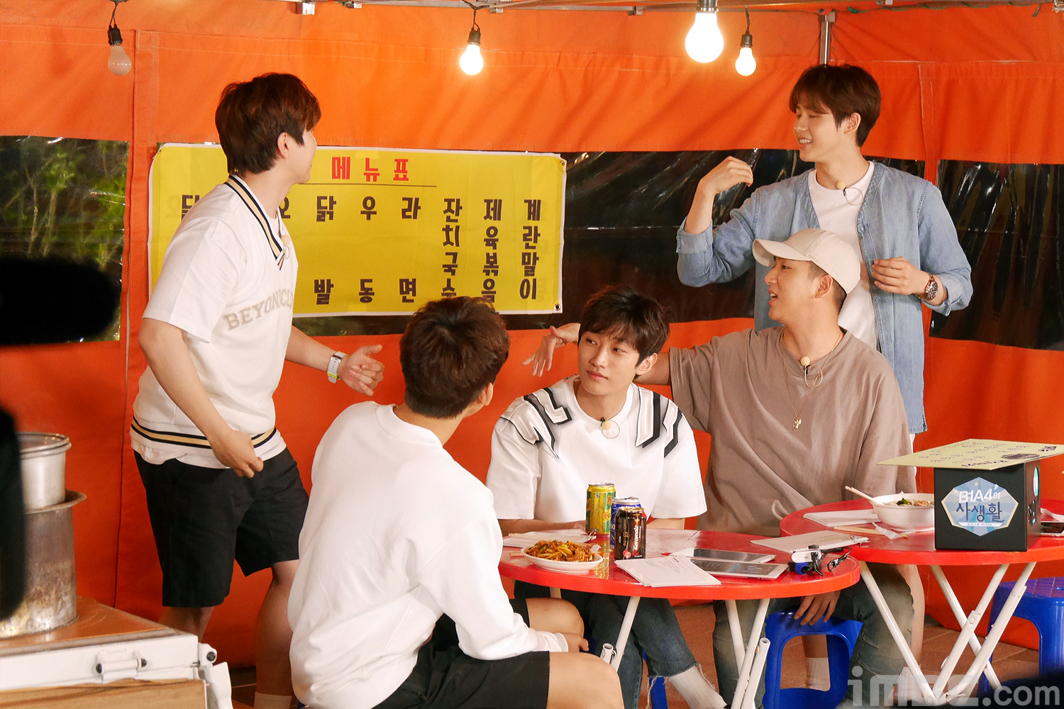 [비하인드] '해요TV-B1A4의 사생활' 그들의 무알콜 회식 클라스가 이 정도 입니다 ①