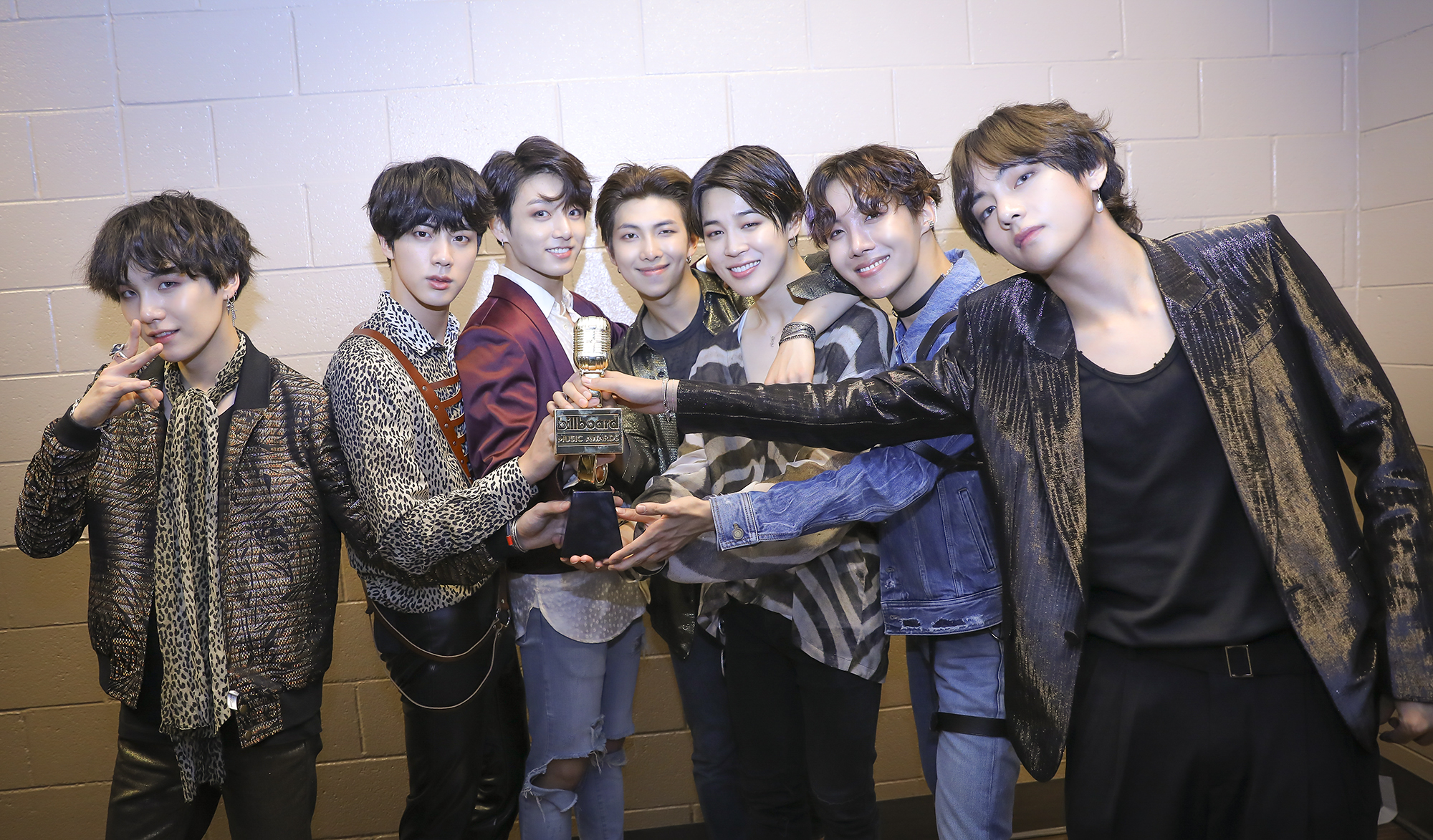 방탄소년단 美 ‘bbma 2년 연속 수상 Fake Love 첫 공개