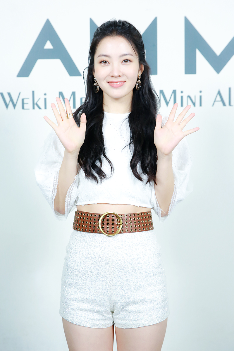 포토 위키미키 루시 청초 러블리