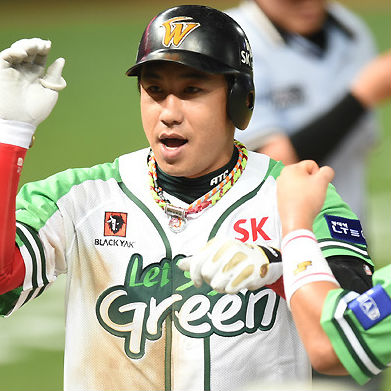 [TF프로야구] '김강민 만루포' SK, NC 13-6 제압…2연패 탈출