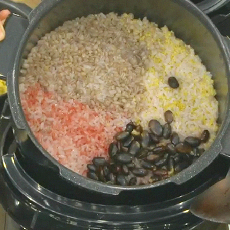 [기분 좋은 날] 우유팩을 활용한 4색 잡곡밥 짓기!