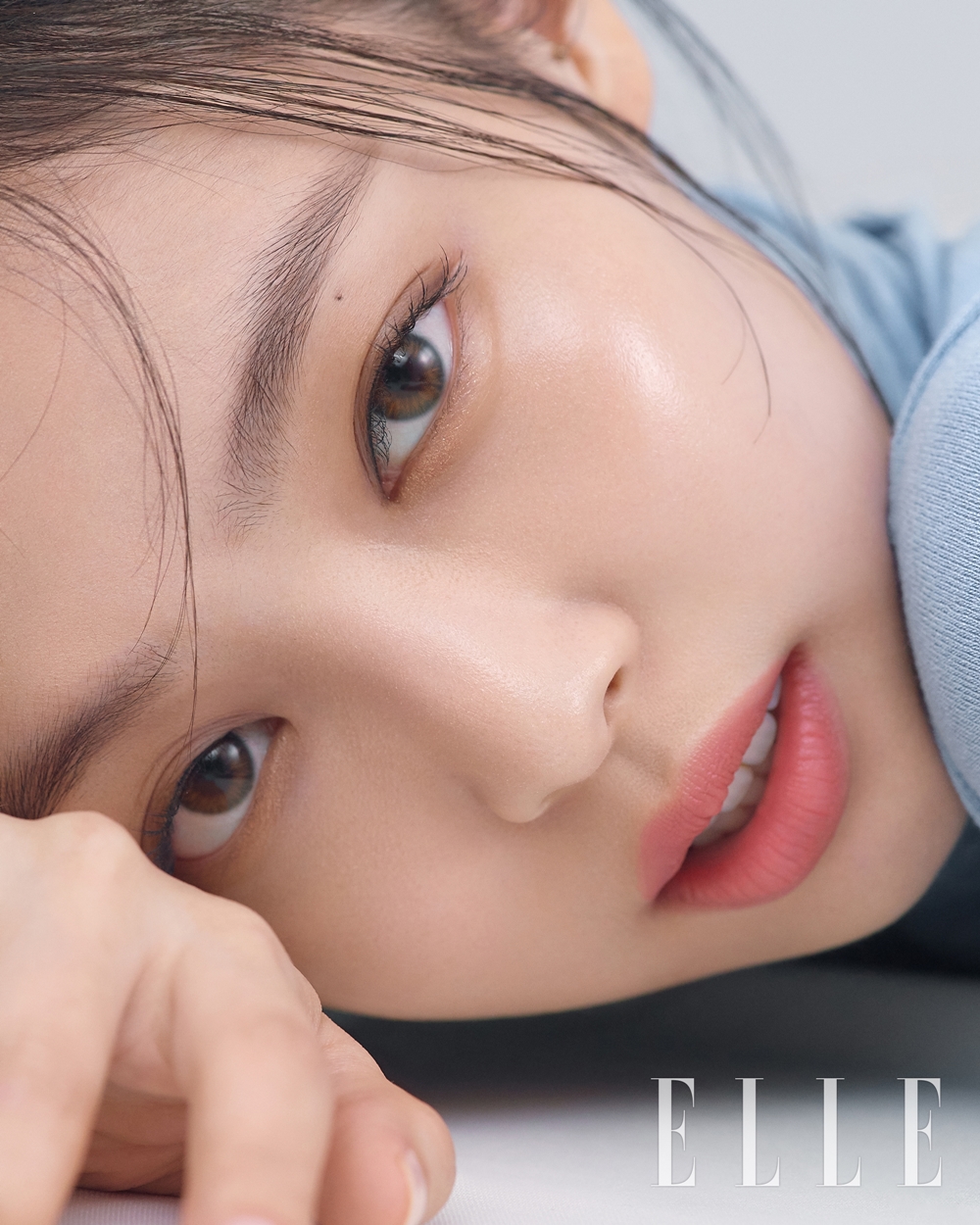 블랙핑크 제니 감탄밖에 안 나오는 가을 메이크업 화보