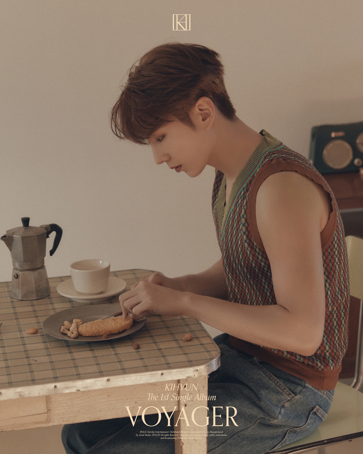 몬스타엑스 기현 첫 싱글 Voyager 콘셉트 화보 공개 ‘내추럴한 무드