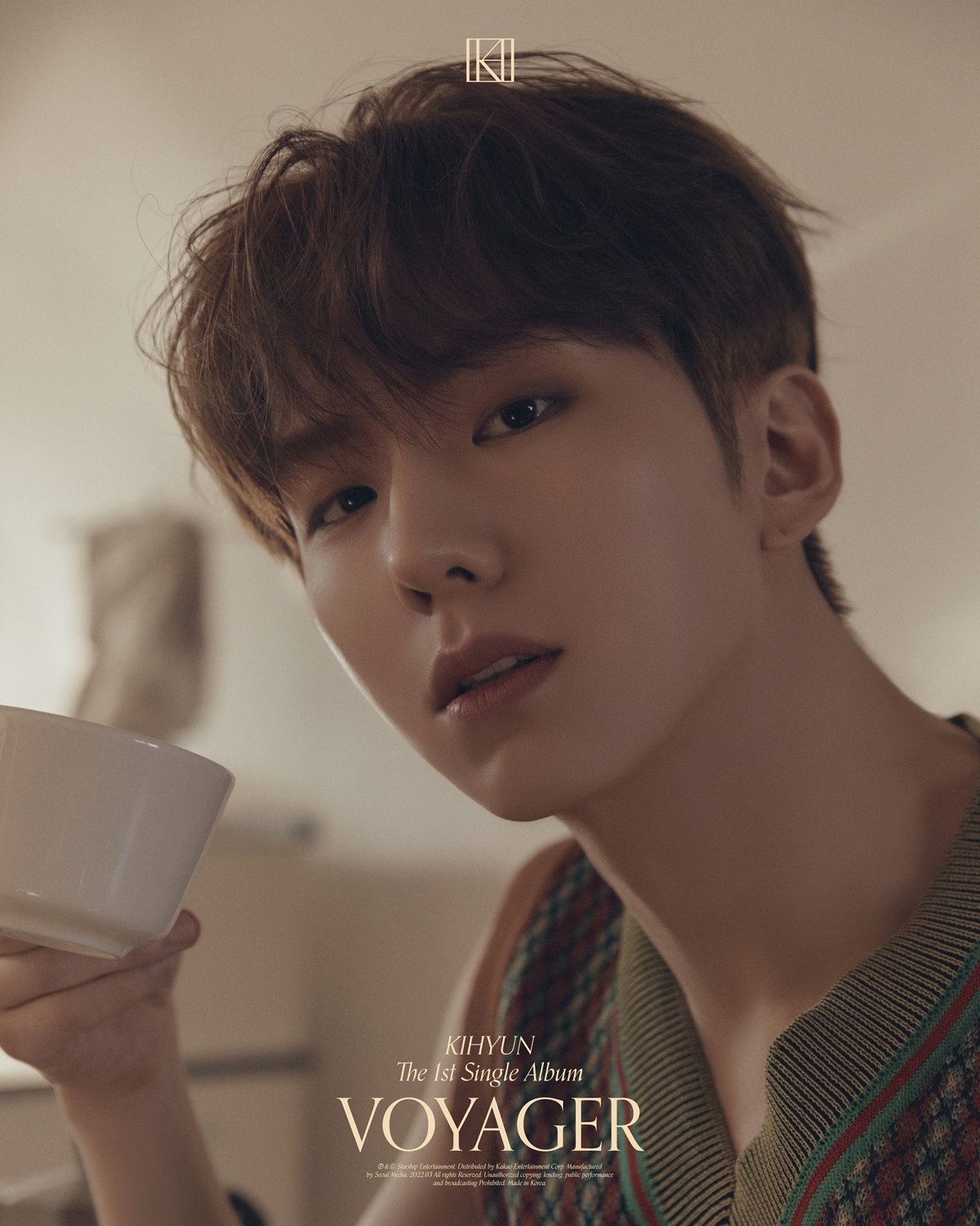 몬스타엑스 기현 첫 싱글 Voyager 콘셉트 화보 공개 ‘내추럴한 무드