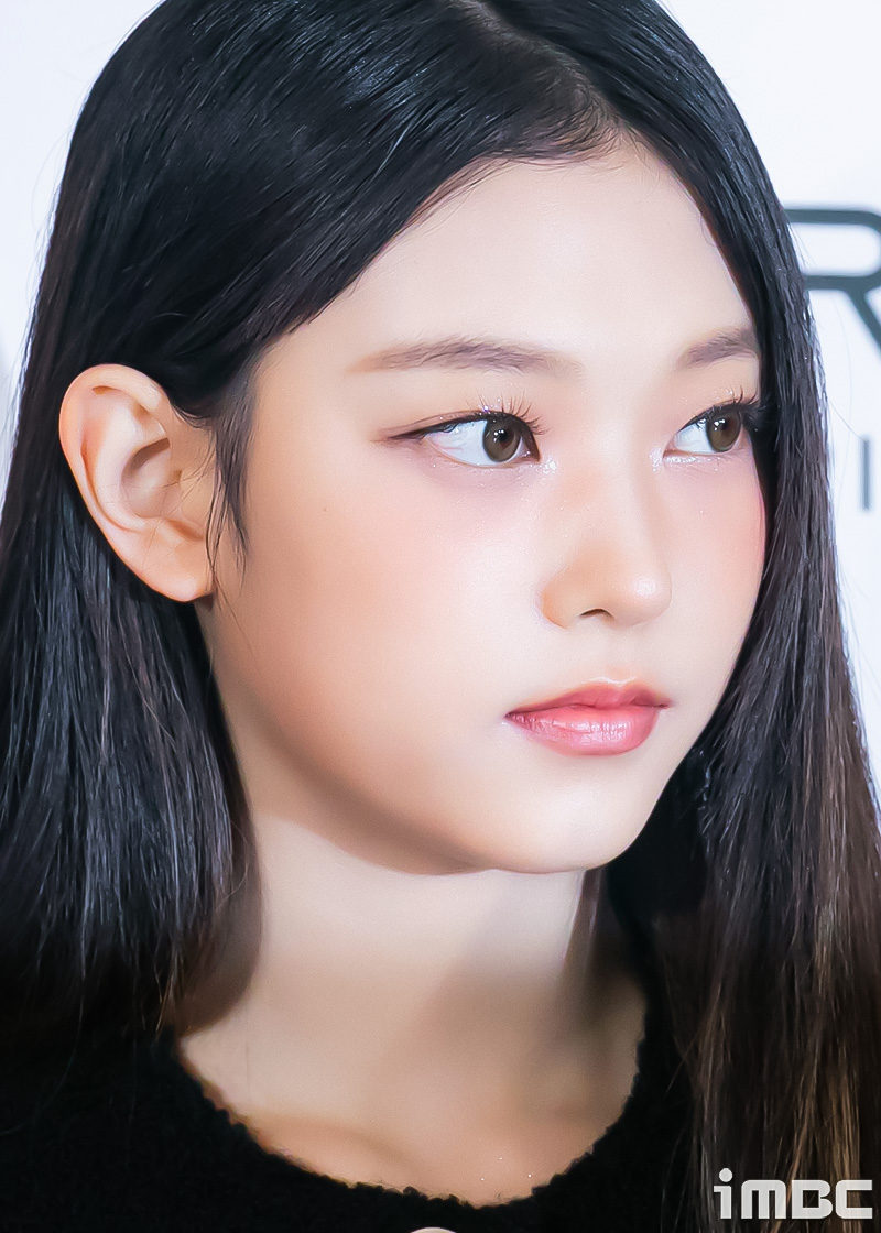 [움짤] 뉴진스, '4세대 라이징' 압도적 존재감