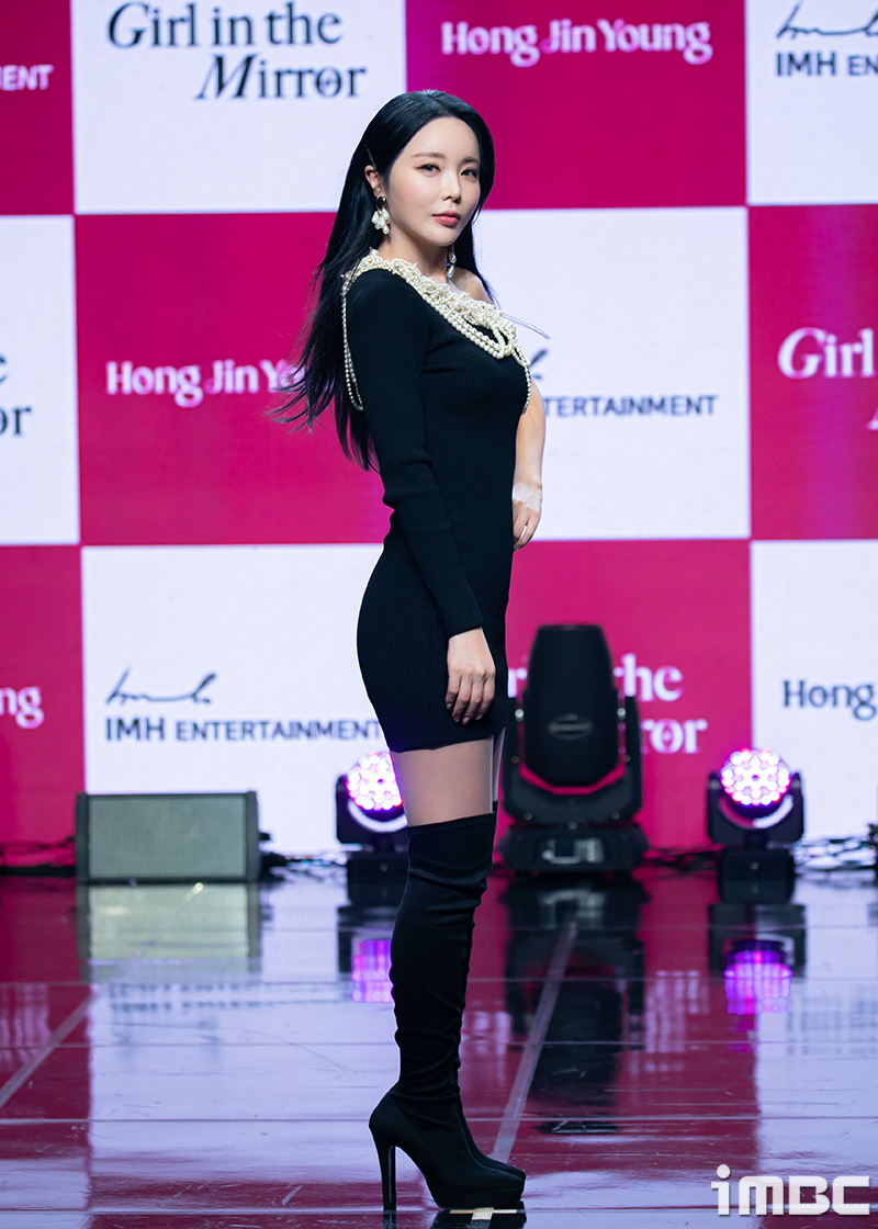 [포토] 홍진영, 빌보드 향한 '팝 배터리'