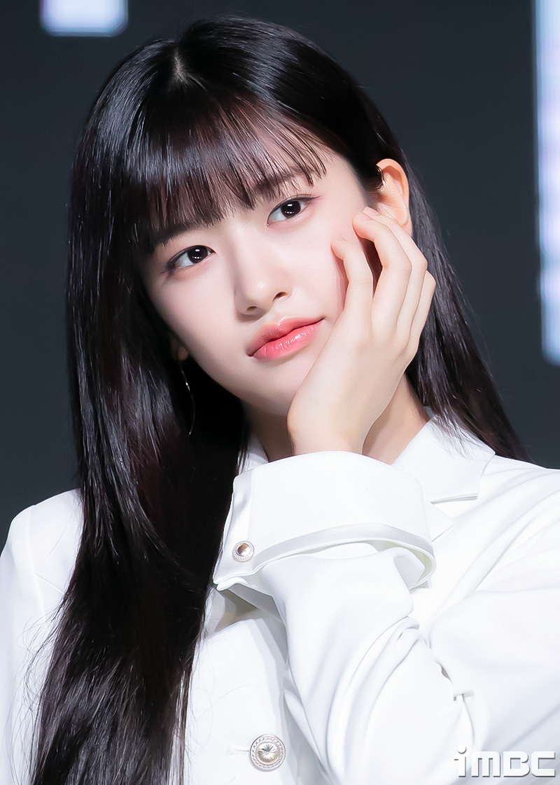 [포토] 아이브 안유진, 외향적인 내향 댕댕미