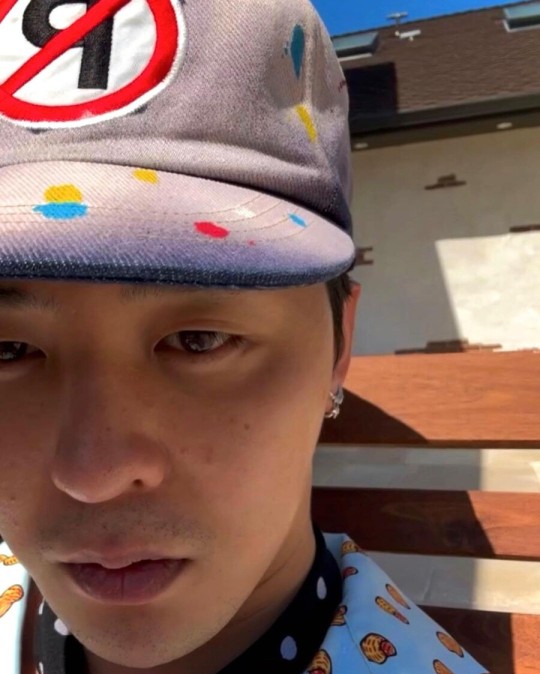 지드래곤 1988년생 믿기지 않는 굴욕 없는 맨얼굴.. 컴백 임박?