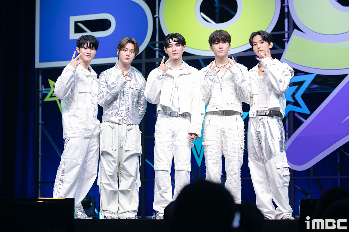 [포토] TNX 컴백, Y2K 컨셉으로 돌아왔어요