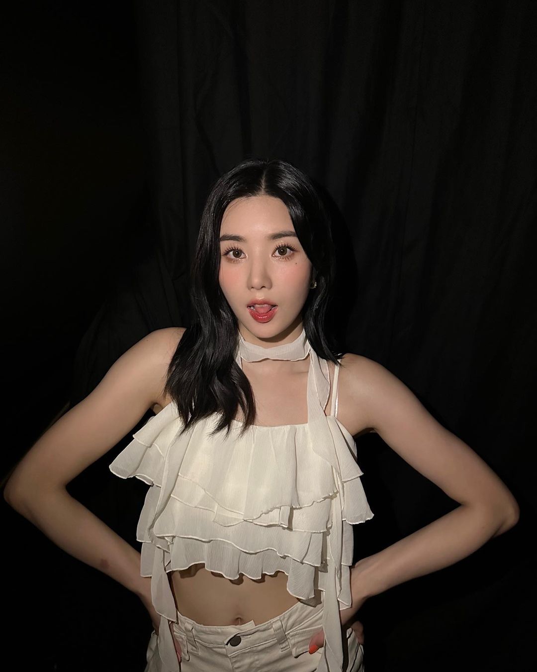 권은비 요즘 대세 비주얼…완벽 몸매로 뽐낸 역대급 섹시함