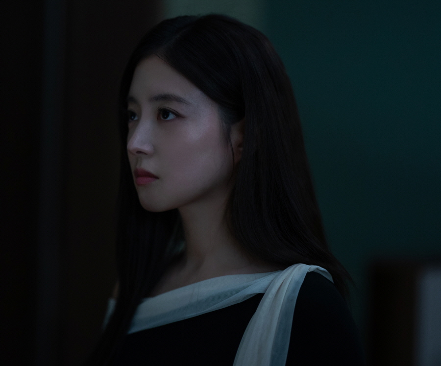 ‘계약결혼뎐’ 이세영-배인혁, 정전 속 침대 위 투샷 포착...스킨십 성공?