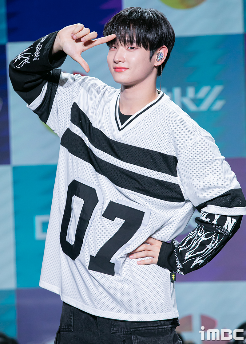 [포토] DKZ 기석, 꾸러기 포즈