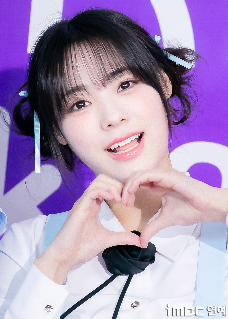 [움짤] QWER 쵸단 마젠타 히나 시연, 2025 중독