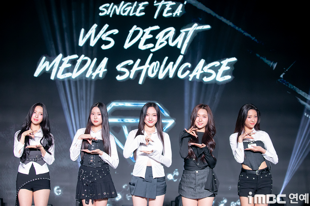 [포토] VVS 데뷔, 미국 프로듀서 첫 걸그룹