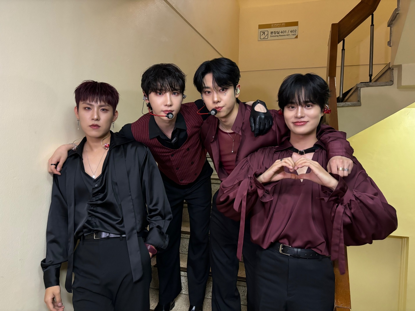 AB6IX 팬 콘서트에서 밴드셋 무대→컴백 스포 까지!