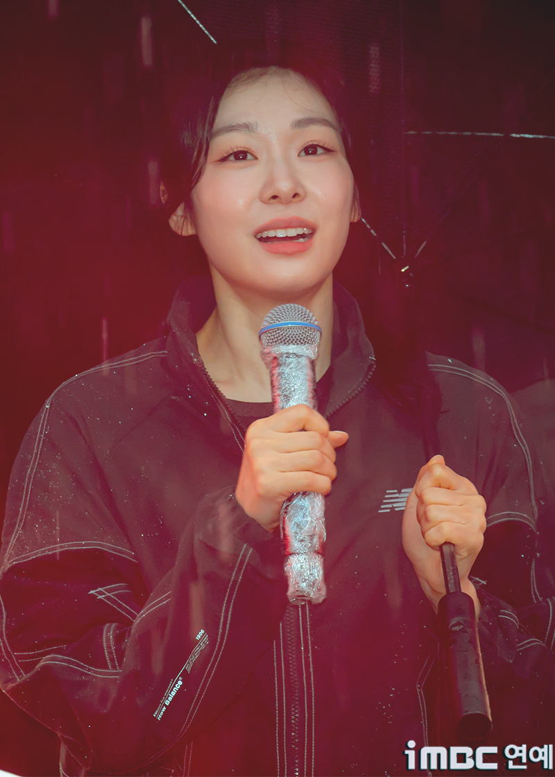 [포토] 김연아, 비가 와도 긍정 미소