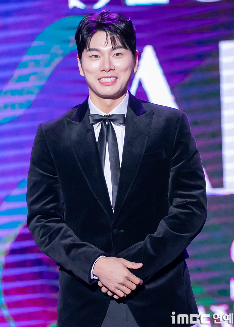 이이경, '놀면 뭐하니?' 하차…"해외 스케줄 때문" [종합]